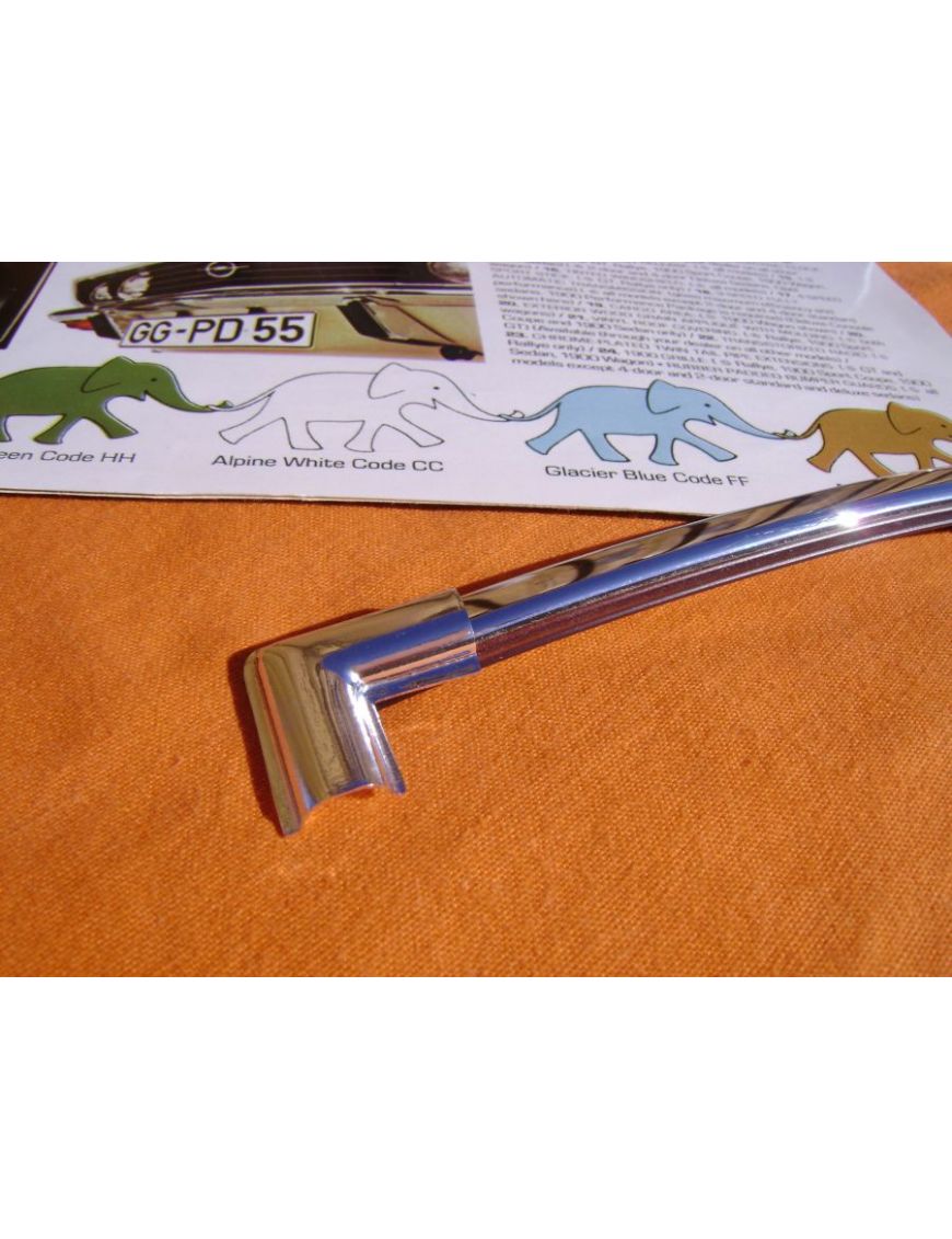 Chrome Corner Rear Window Rubber